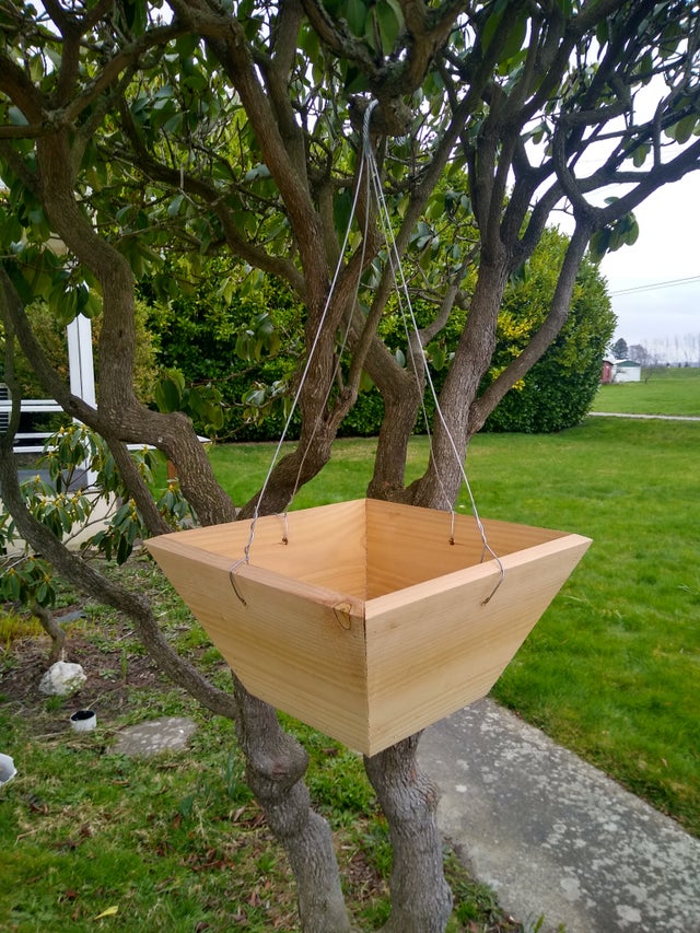 hanging cedar baskets | Jensenswood